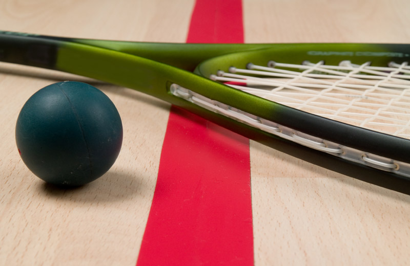 Giocare a tennis e squash nelle Dolomiti - VIVODolomiti